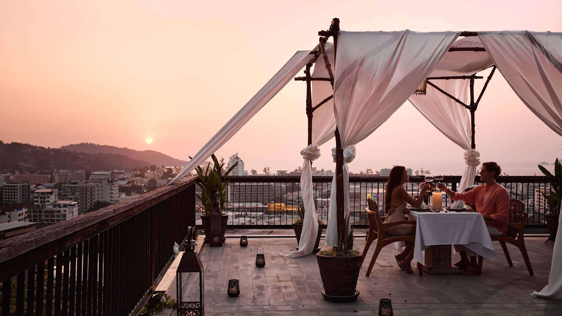 Restaurants In Patong | Dining in Patong | Dinso Resort and Villas